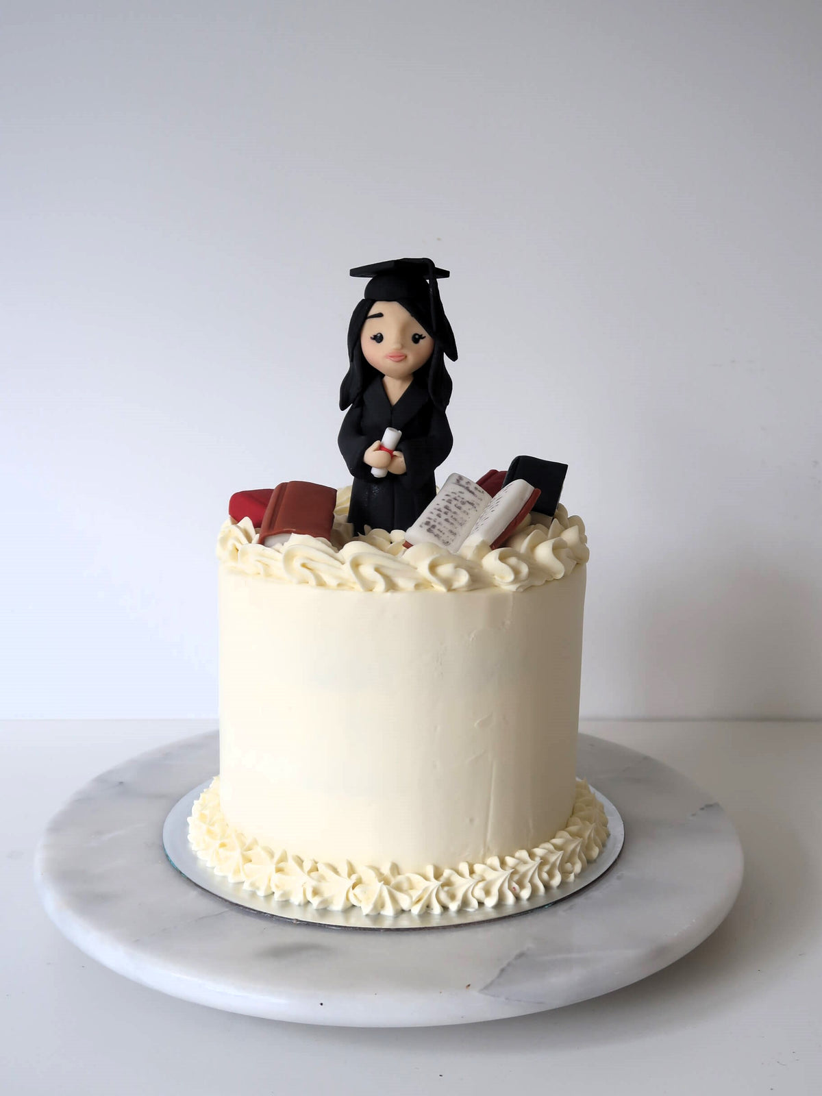 Order Custom Graduation Cakes | Free Delivery | London & Surrey