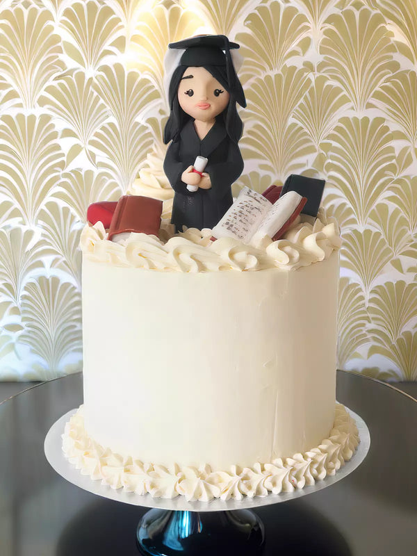 Order Custom Graduation Cakes | Free Delivery | London & Surrey
