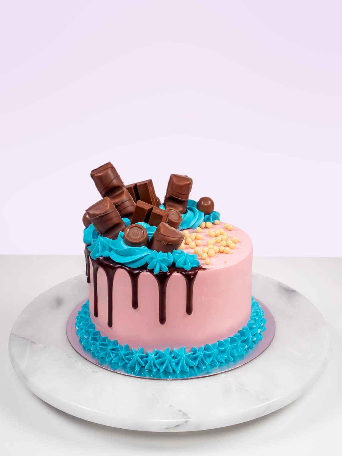 Luxury Classic Cakes | Free Delivery | London & Surrey